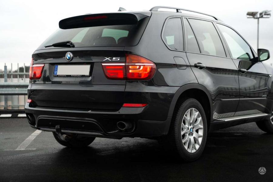 Melns BMW X5 2011 Viļņa, ar dzinēja tilpumu 2.99 L un nobraukumu 278 tūkst. km par 9900 €, foto 11 vietnē AUTOMOTO.COM.LV