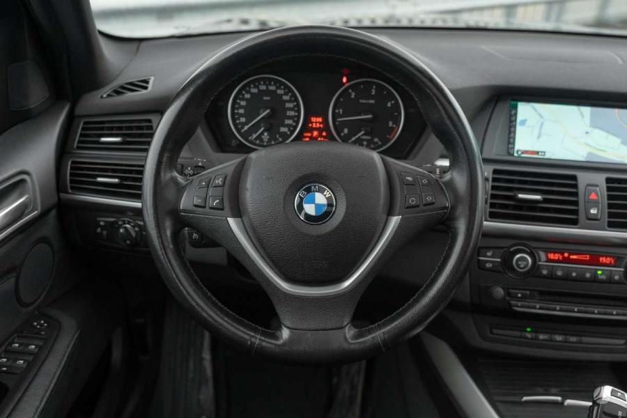 Melns BMW X5 2011 Viļņa, ar dzinēja tilpumu 2.99 L un nobraukumu 278 tūkst. km par 9900 €, foto 21 vietnē AUTOMOTO.COM.LV