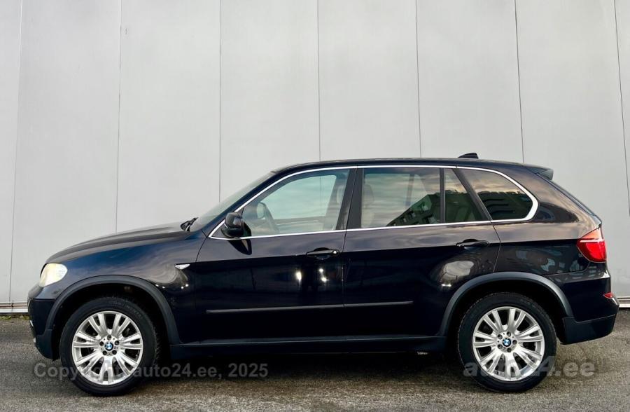 Melns BMW X5 2011 Tallina, ar dzinēja tilpumu 3.00 L un nobraukumu 26 tūkst. km par 11999 €, foto 2 vietnē AUTOMOTO.COM.LV