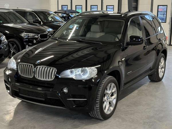 Black BMW X5 2011 in Marijampole, with an engine capacity of 2.99 L and mileage of 281 thousand km for 10500 €, photo 9 on AUTOMOTO.COM.LV