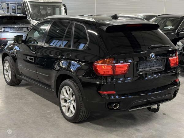 Black BMW X5 2011 in Marijampole, with an engine capacity of 2.99 L and mileage of 281 thousand km for 10500 €, photo 10 on AUTOMOTO.COM.LV