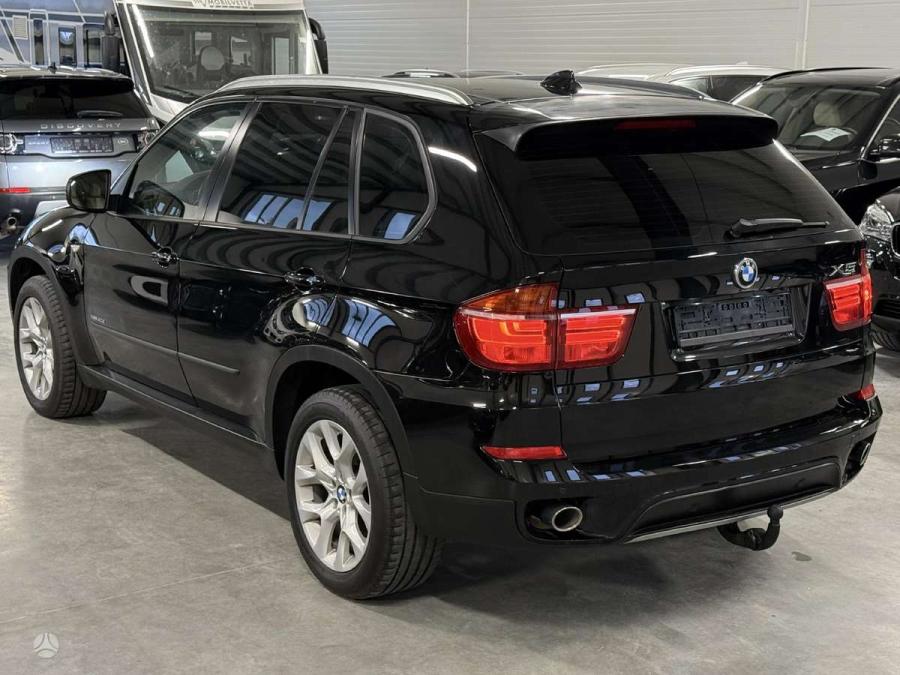 Melns BMW X5 2011 Marijampole, ar dzinēja tilpumu 2.99 L un nobraukumu 281 tūkst. km par 10500 €, foto 10 vietnē AUTOMOTO.COM.LV