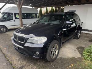 Black BMW X5 2011 in Vilnius, with an engine capacity of 2.99 L and mileage of 250 thousand km for 10150 €, photo  on AUTOMOTO.COM.LV