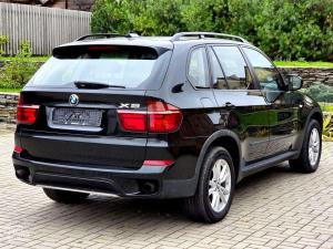 Black BMW X5 2011 in Vilnius, with an engine capacity of 3.00 L and mileage of 340 thousand km for 8500 €, photo 9 on AUTOMOTO.COM.LV