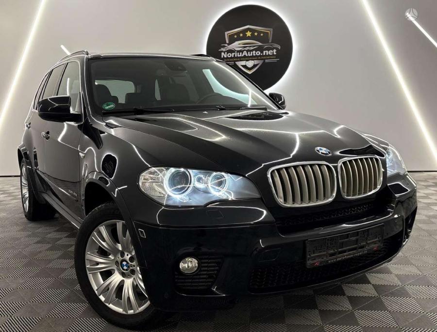 Black BMW X5 2011 in Marijampole, with an engine capacity of 2.99 L and mileage of 246 thousand km for 12999 €, photo 1 on AUTOMOTO.COM.LV