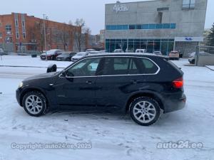 Melns BMW X5 2011 Tallina, ar dzinēja tilpumu 3.00 L un nobraukumu 396 tūkst. km par 9900 €, foto 2 vietnē AUTOMOTO.COM.LV