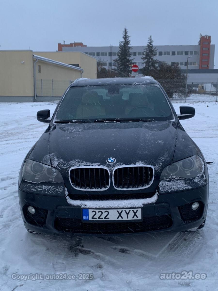 Melns BMW X5 2011 Tallina, ar dzinēja tilpumu 3.00 L un nobraukumu 396 tūkst. km par 9900 €, foto 3 vietnē AUTOMOTO.COM.LV