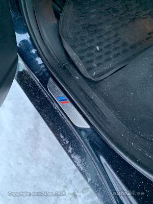 Melns BMW X5 2011 Tallina, ar dzinēja tilpumu 3.00 L un nobraukumu 396 tūkst. km par 9900 €, foto 9 vietnē AUTOMOTO.COM.LV