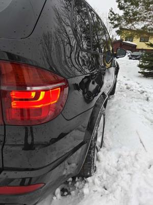 Black BMW X5 2011 in Klaipeda, with an engine capacity of 2.99 L and mileage of 217 thousand km for 9250 €, photo 15 on AUTOMOTO.COM.LV