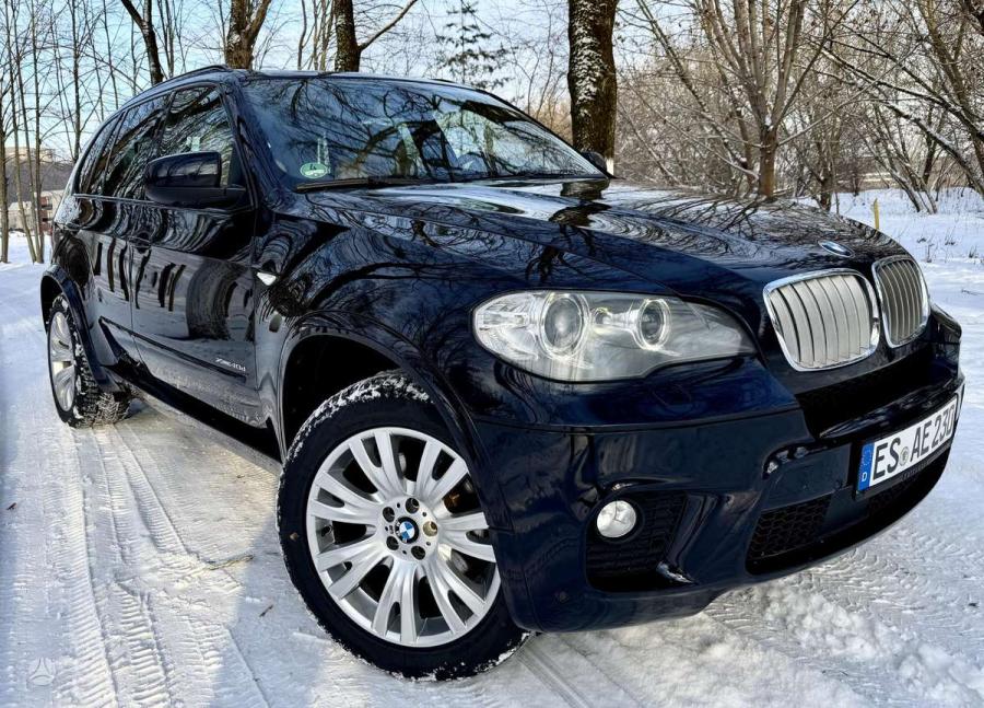 Black BMW X5 2011 in Kaunas, with an engine capacity of 0.00 L and mileage of 224 thousand km for 12200 €, photo 3 on AUTOMOTO.COM.LV