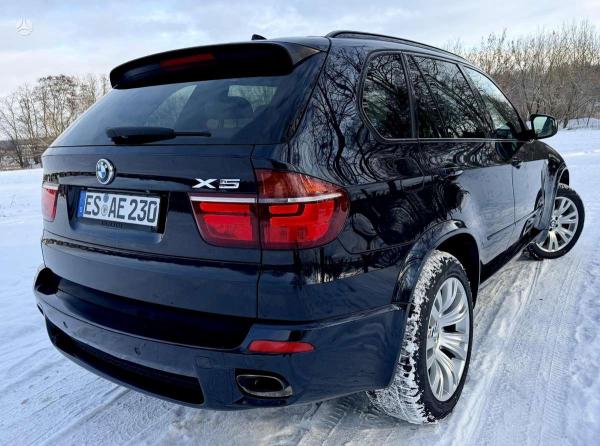 Black BMW X5 2011 in Kaunas, with an engine capacity of 0.00 L and mileage of 224 thousand km for 12200 €, photo 4 on AUTOMOTO.COM.LV