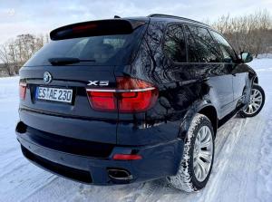 Black BMW X5 2011 in Kaunas, with an engine capacity of 0.00 L and mileage of 224 thousand km for 12200 €, photo 4 on AUTOMOTO.COM.LV