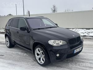 Melns BMW X5 2011 Ogre, ar dzinēja tilpumu 3.00 L un nobraukumu 229 tūkst. km par 15300 €, foto 4 vietnē AUTOMOTO.COM.LV