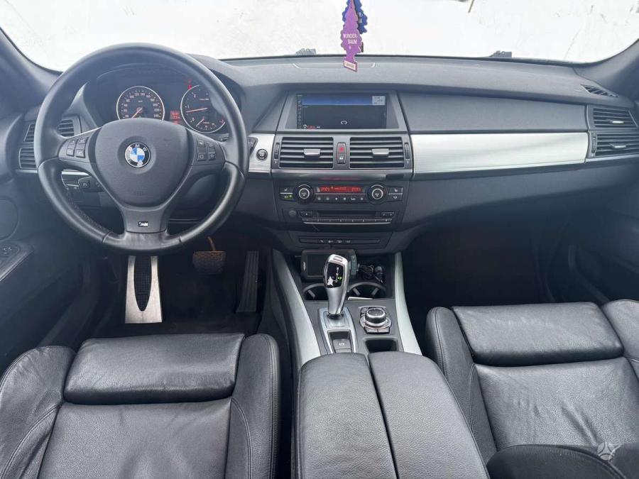 Melns BMW X5 2011 Viļņa, ar dzinēja tilpumu 2.99 L un nobraukumu 260 tūkst. km par 9700 €, foto 12 vietnē AUTOMOTO.COM.LV