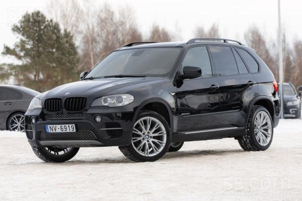 Melns BMW X5 2011 Jelgava, ar dzinēja tilpumu 3.00 L un nobraukumu 0 tūkst. km par 10500 €, foto 1 vietnē AUTOMOTO.COM.LV