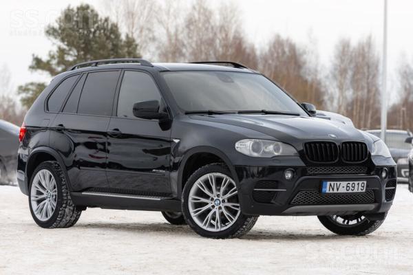 Melns BMW X5 2011 Jelgava, ar dzinēja tilpumu 3.00 L un nobraukumu 0 tūkst. km par 10500 €, foto 4 vietnē AUTOMOTO.COM.LV