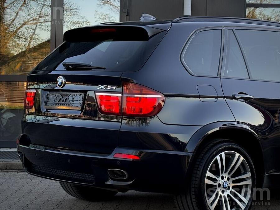 Melns BMW X5 2011 Rīga, ar dzinēja tilpumu 3.00 L un nobraukumu 248 tūkst. km par 13950 €, foto 28 vietnē AUTOMOTO.COM.LV
