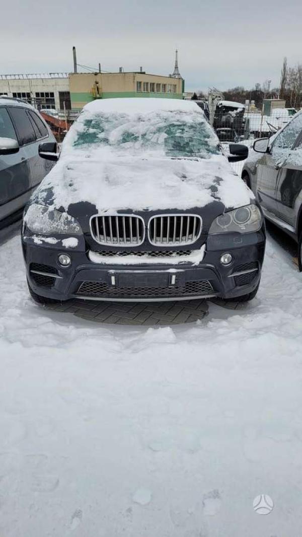 Melns BMW X5 2011 Tauragė, ar dzinēja tilpumu 4.40 L un nobraukumu 230 tūkst. km par 5300 €, foto 1 vietnē AUTOMOTO.COM.LV