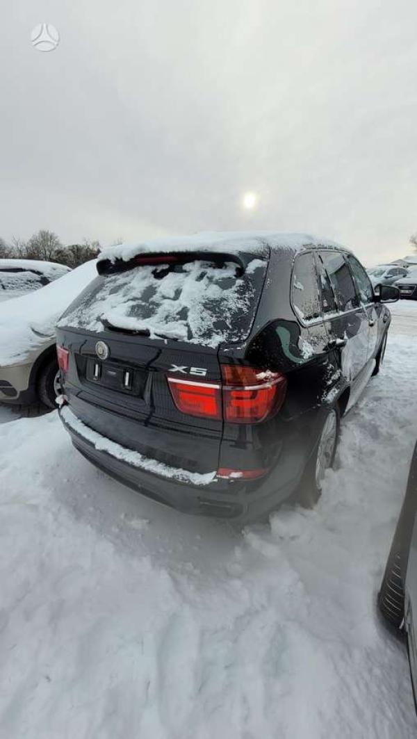 Melns BMW X5 2011 Tauragė, ar dzinēja tilpumu 4.40 L un nobraukumu 230 tūkst. km par 5300 €, foto 5 vietnē AUTOMOTO.COM.LV