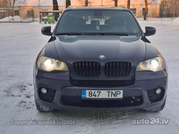 Black BMW X5 2011 in Kohtla-Jarve, with an engine capacity of 3.00 L and mileage of 233 thousand km for 10000 €, photo 1 on AUTOMOTO.COM.LV
