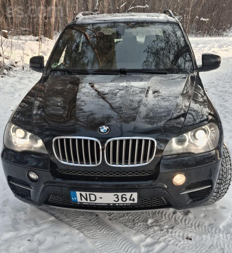 Melns BMW X5 2011 Cēsis, ar dzinēja tilpumu 3.00 L un nobraukumu 195 tūkst. km par 12000 €, foto 1 vietnē AUTOMOTO.COM.LV