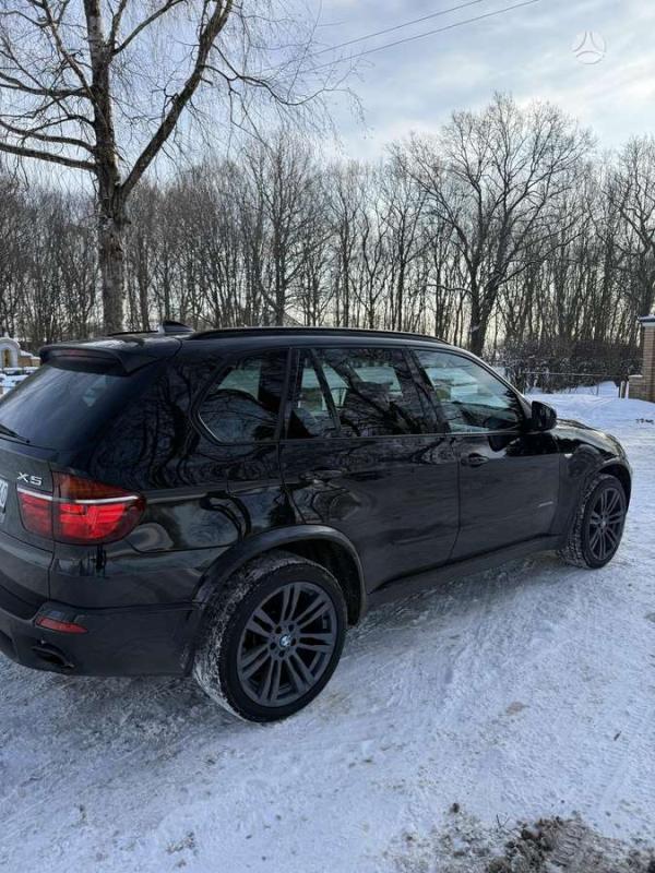 Melns BMW X5 2011 Jurbarkas, ar dzinēja tilpumu 2.99 L un nobraukumu 307 tūkst. km par 11000 €, foto 6 vietnē AUTOMOTO.COM.LV