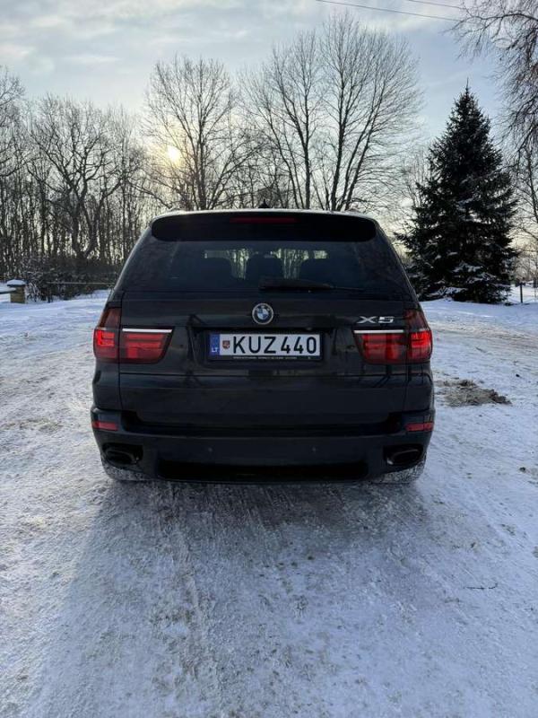 Melns BMW X5 2011 Jurbarkas, ar dzinēja tilpumu 2.99 L un nobraukumu 307 tūkst. km par 11000 €, foto 7 vietnē AUTOMOTO.COM.LV