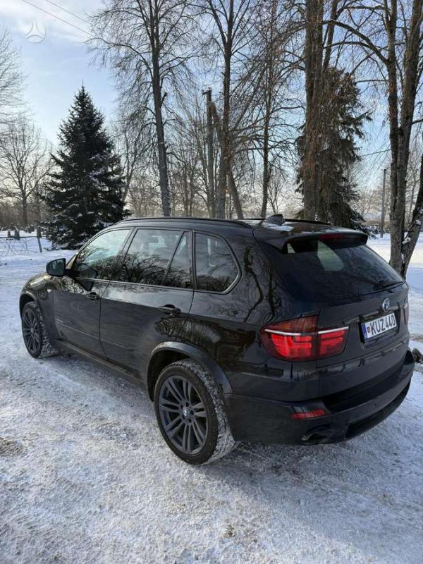 Melns BMW X5 2011 Jurbarkas, ar dzinēja tilpumu 2.99 L un nobraukumu 307 tūkst. km par 11000 €, foto 8 vietnē AUTOMOTO.COM.LV
