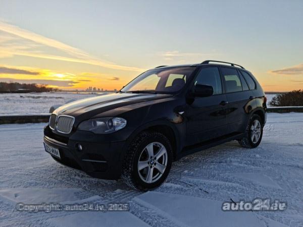 Black BMW X5 2011 in Tallinn, with an engine capacity of 3.00 L and mileage of 299 thousand km for 9999 €, photo 5 on AUTOMOTO.COM.LV