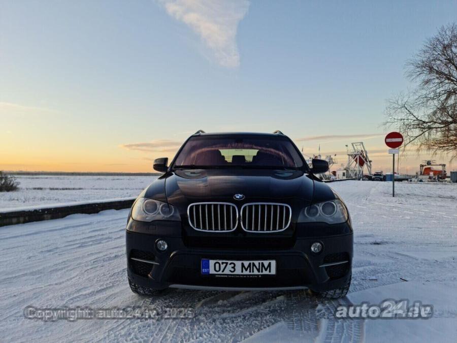 Melns BMW X5 2011 Tallina, ar dzinēja tilpumu 3.00 L un nobraukumu 299 tūkst. km par 9999 €, foto 10 vietnē AUTOMOTO.COM.LV