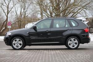 Black BMW X5 2011 in Riga, with an engine capacity of 3.00 L and mileage of 0 thousand km for 11690 €, photo 2 on AUTOMOTO.COM.LV