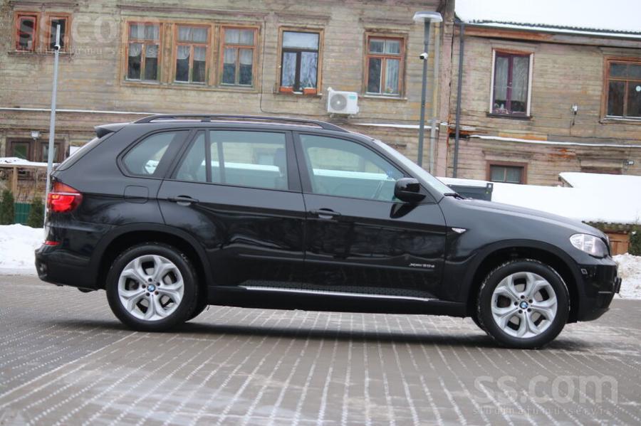 Black BMW X5 2011 in Riga, with an engine capacity of 3.00 L and mileage of 0 thousand km for 11690 €, photo 5 on AUTOMOTO.COM.LV