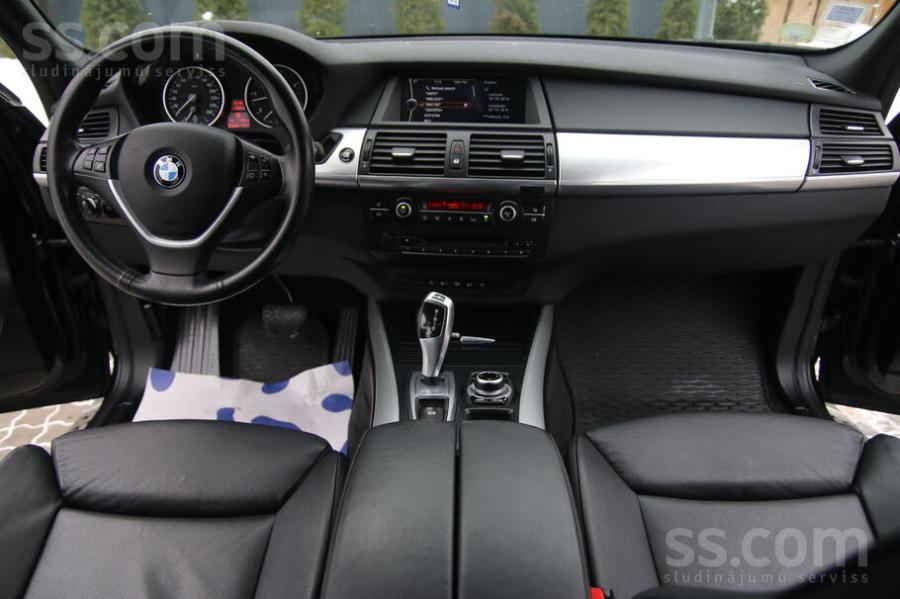 Black BMW X5 2011 in Riga, with an engine capacity of 3.00 L and mileage of 0 thousand km for 11690 €, photo 12 on AUTOMOTO.COM.LV