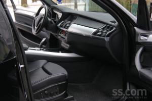 Black BMW X5 2011 in Riga, with an engine capacity of 3.00 L and mileage of 0 thousand km for 11690 €, photo 17 on AUTOMOTO.COM.LV