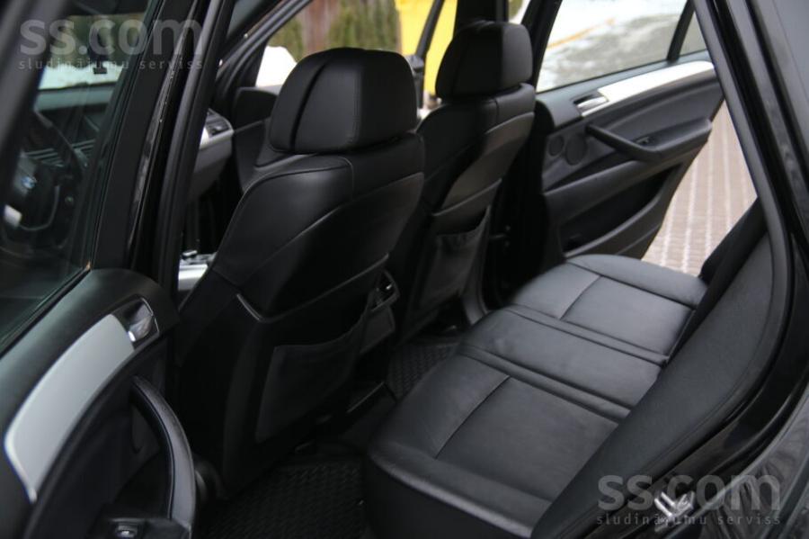 Black BMW X5 2011 in Riga, with an engine capacity of 3.00 L and mileage of 0 thousand km for 11690 €, photo 18 on AUTOMOTO.COM.LV