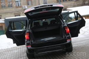Black BMW X5 2011 in Riga, with an engine capacity of 3.00 L and mileage of 0 thousand km for 11690 €, photo 20 on AUTOMOTO.COM.LV