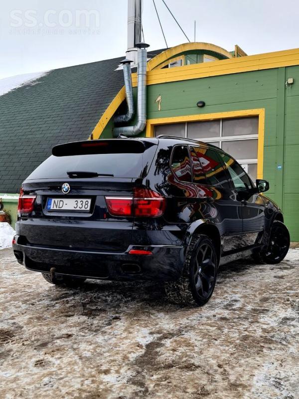 Black BMW X5 2011 in Jurmala, with an engine capacity of 3.00 L and mileage of 0 thousand km for 10900 €, photo 6 on AUTOMOTO.COM.LV