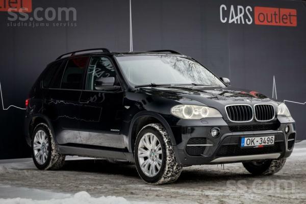 Black BMW X5 2011 in Riga, with an engine capacity of 3.00 L and mileage of 330 thousand km for 11990 €, photo 3 on AUTOMOTO.COM.LV