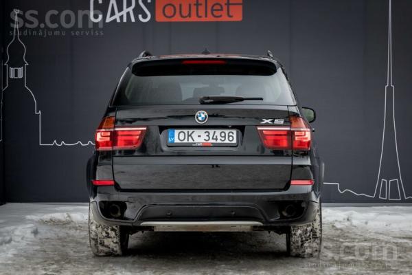 Black BMW X5 2011 in Riga, with an engine capacity of 3.00 L and mileage of 330 thousand km for 11990 €, photo 7 on AUTOMOTO.COM.LV