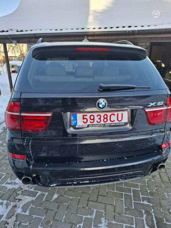 Melns BMW X5 2011 Radviliškis, ar dzinēja tilpumu 2.98 L un nobraukumu 295 tūkst. km par 8500 €, foto 5 vietnē AUTOMOTO.COM.LV