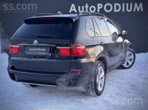 Black BMW X5 2011 in Riga, with an engine capacity of 3.00 L and mileage of 225 thousand km for 10990 €, photo 5 on AUTOMOTO.COM.LV