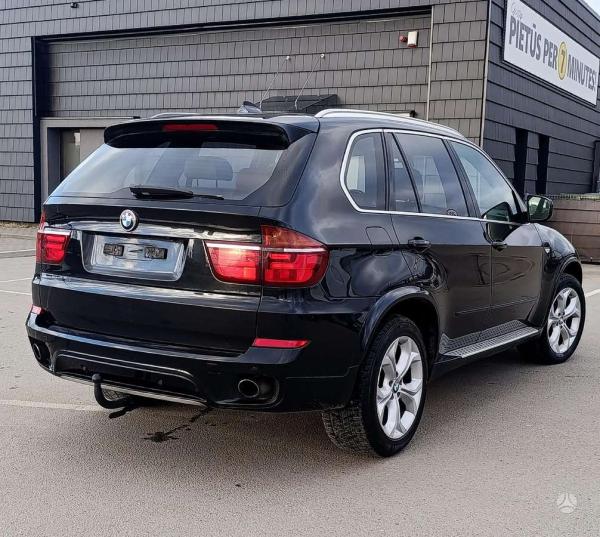 Melns BMW X5 2011 Kauņa, ar dzinēja tilpumu 3.00 L un nobraukumu 260 tūkst. km par 8800 €, foto 3 vietnē AUTOMOTO.COM.LV