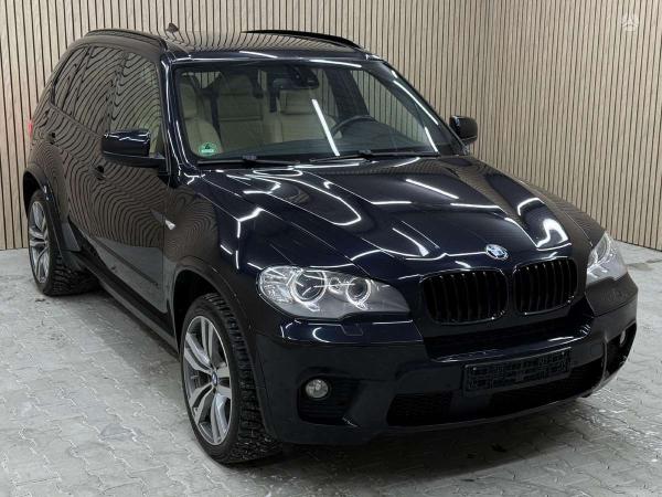 Black BMW X5 2011 in Marijampole, with an engine capacity of 2.99 L and mileage of 258 thousand km for 12800 €, photo 8 on AUTOMOTO.COM.LV