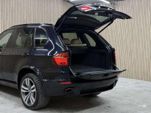 Melns BMW X5 2011 Marijampole, ar dzinēja tilpumu 2.99 L un nobraukumu 258 tūkst. km par 12800 €, foto 12 vietnē AUTOMOTO.COM.LV