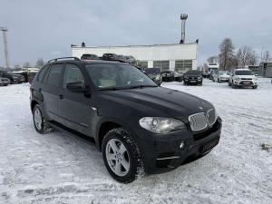Black BMW X5 2011 in Marijampole, with an engine capacity of 2.99 L and mileage of 268 thousand km for 10800 €, photo 6 on AUTOMOTO.COM.LV