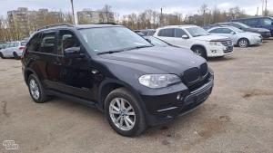 Black BMW X5 2011 in Vilnius, with an engine capacity of 3.00 L and mileage of 322 thousand km for 9300 €, photo 4 on AUTOMOTO.COM.LV