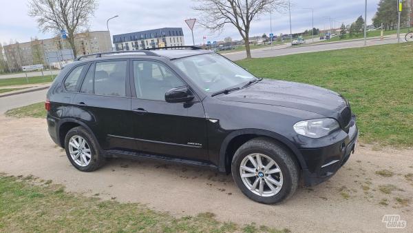 Melns BMW X5 2011 Viļņa, ar dzinēja tilpumu 3.00 L un nobraukumu 322 tūkst. km par 9300 €, foto 7 vietnē AUTOMOTO.COM.LV