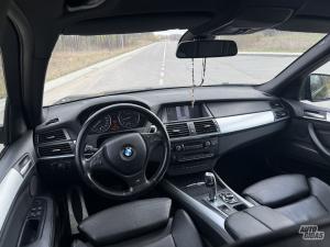 Melns BMW X5 2011 Alīta, ar dzinēja tilpumu 3.00 L un nobraukumu 339 tūkst. km par 10500 €, foto 10 vietnē AUTOMOTO.COM.LV