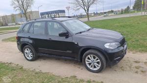 Black BMW X5 2011 in Vilnius, with an engine capacity of 3.00 L and mileage of 322 thousand km for 8500 €, photo 10 on AUTOMOTO.COM.LV