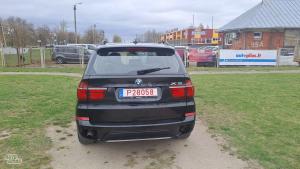 Black BMW X5 2011 in Vilnius, with an engine capacity of 3.00 L and mileage of 322 thousand km for 8500 €, photo 11 on AUTOMOTO.COM.LV